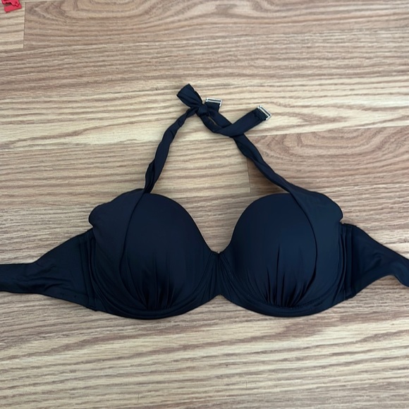 Swim | Calzedonia Black Balconette Swim Top | Poshmark